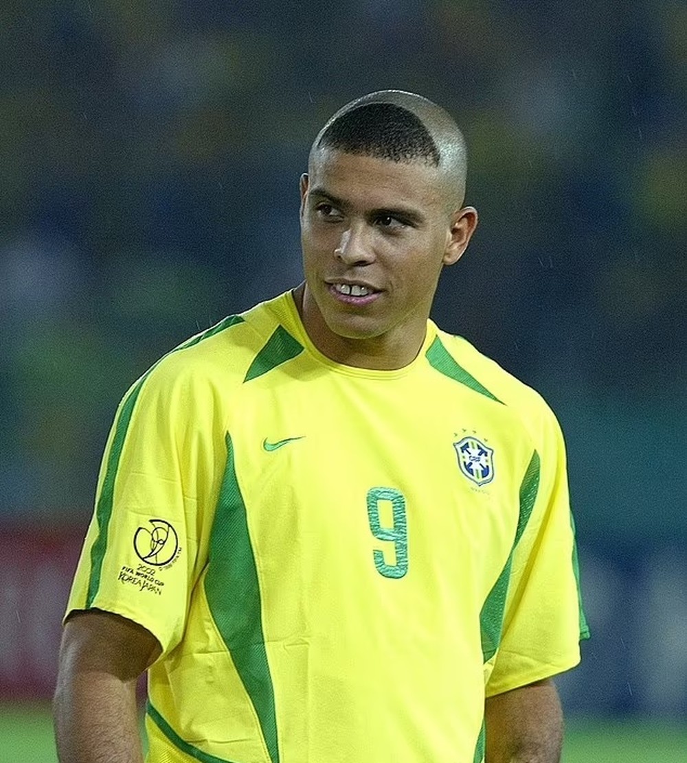 Corte cascão de Ronaldo Fenômeno gera polêmica: Menino de 12 anos é ...