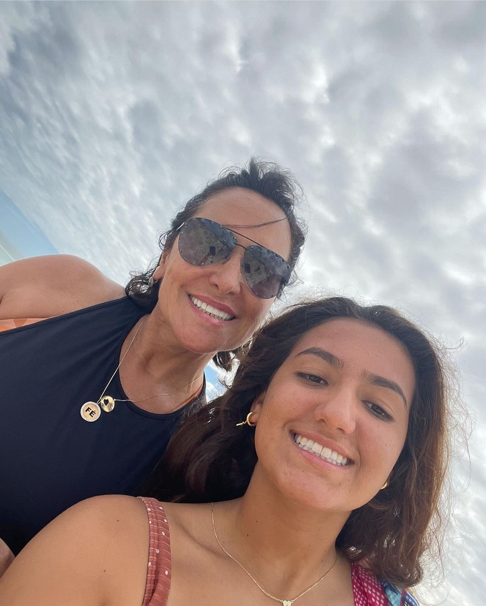 'Aprendi a tirar as coisas boas dos piores períodos', diz Simone, mãe ...