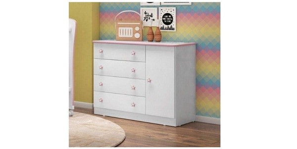 8 opções de cômoda infantil para decorar e organizar a partir de R$ 278