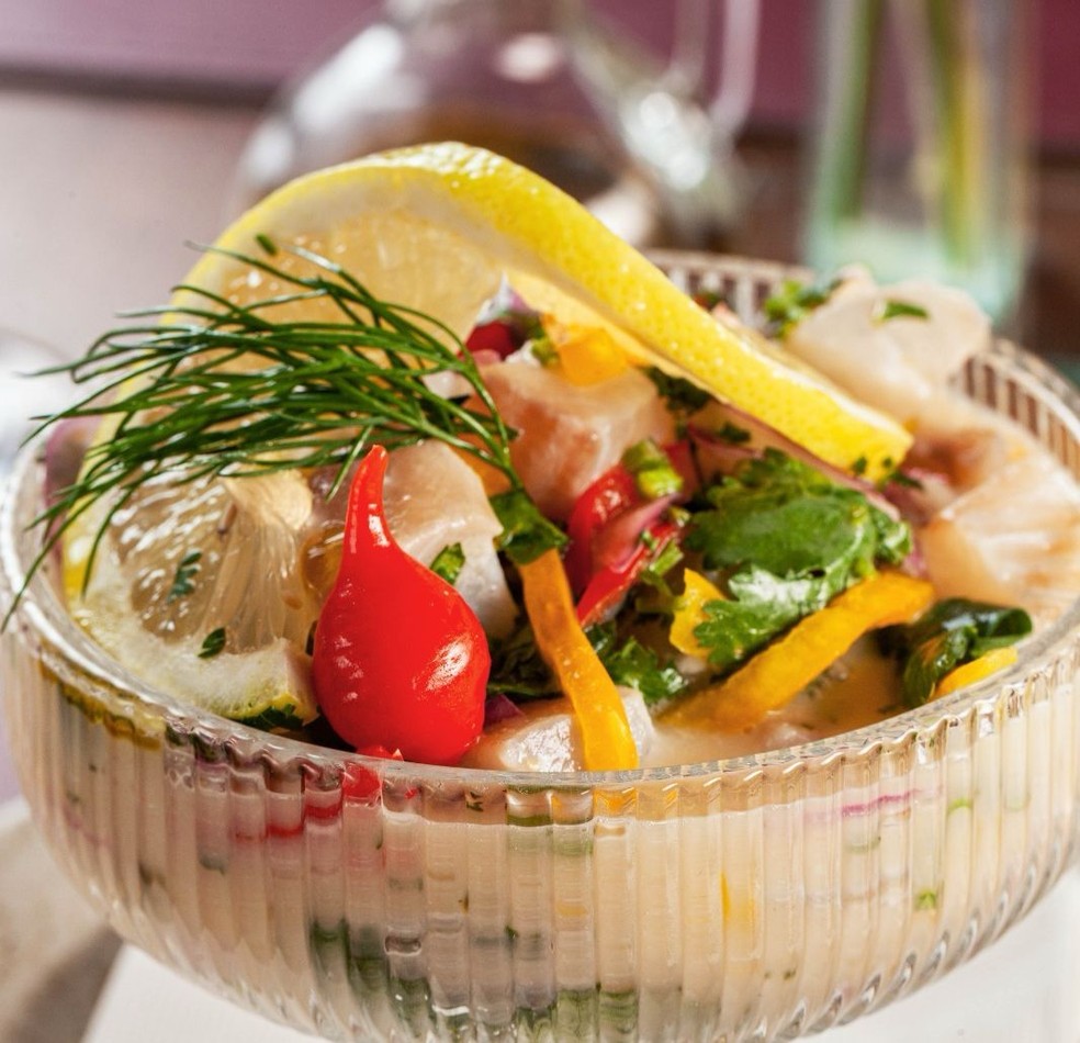 Receita fácil e rápida: prepare um ceviche de chef em casa