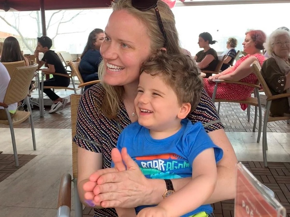 “Passei uma semana com o corpo do meu filho após a sua morte”, desabafa mãe