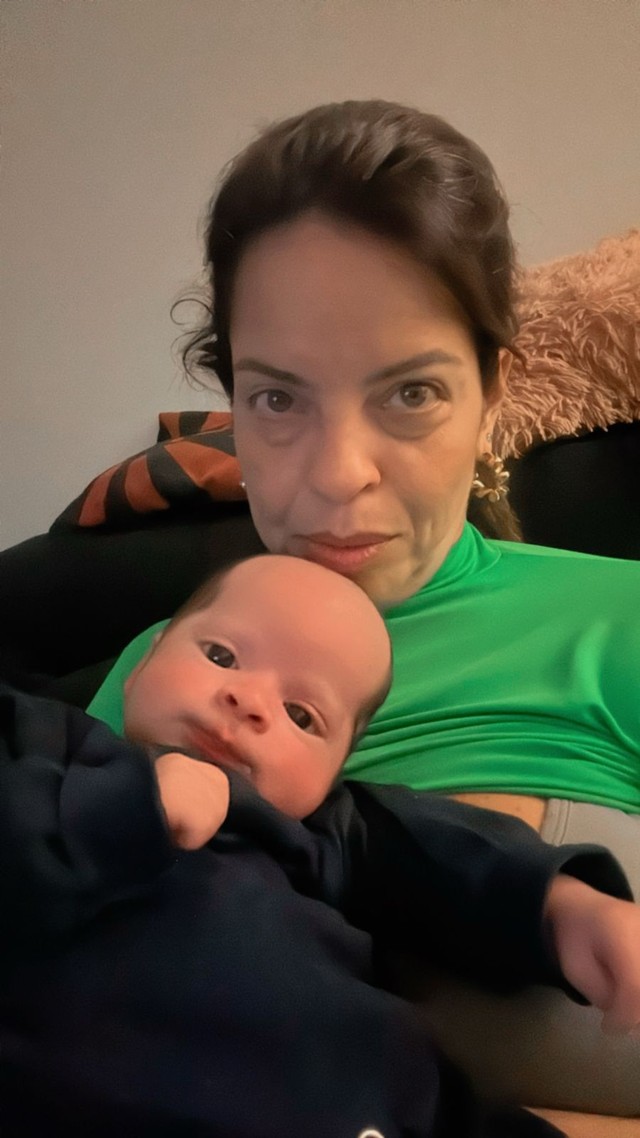 Bebê 'calvo' diverte web: 'Nasceu parecendo um senhor de 82 anos ...