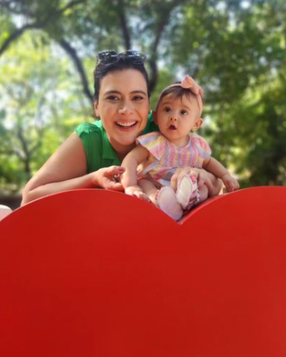 O poder do se abraçar e abraçar quem está perto