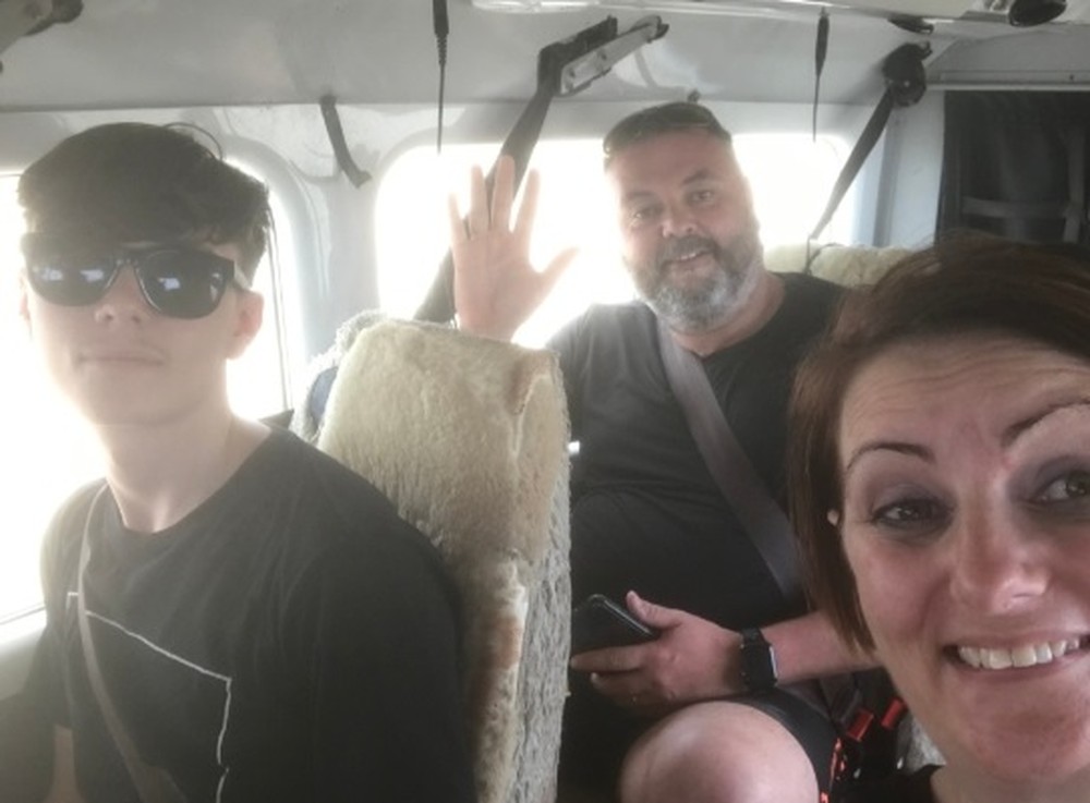 Antes de morrer de câncer, mãe viciada em bronzeamento artificial pediu ...