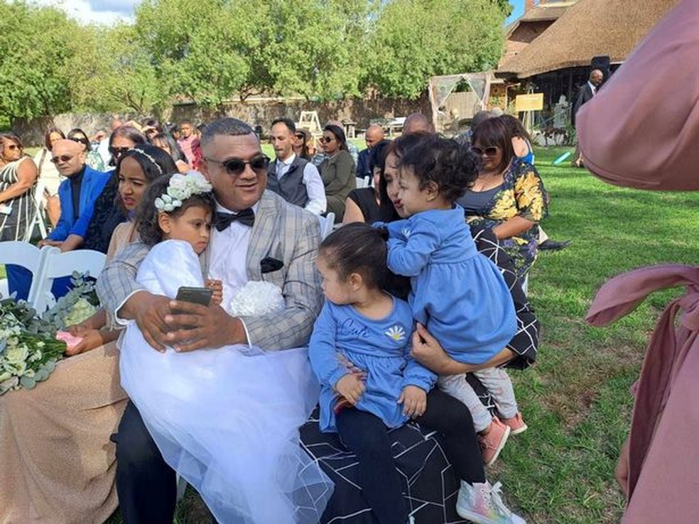 'Fui sequestrada no nascimento por outra família e só descobri depois ...