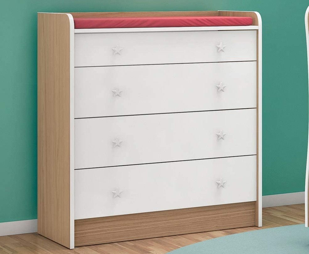 8 opções de cômoda infantil para decorar e organizar a partir de R$ 278