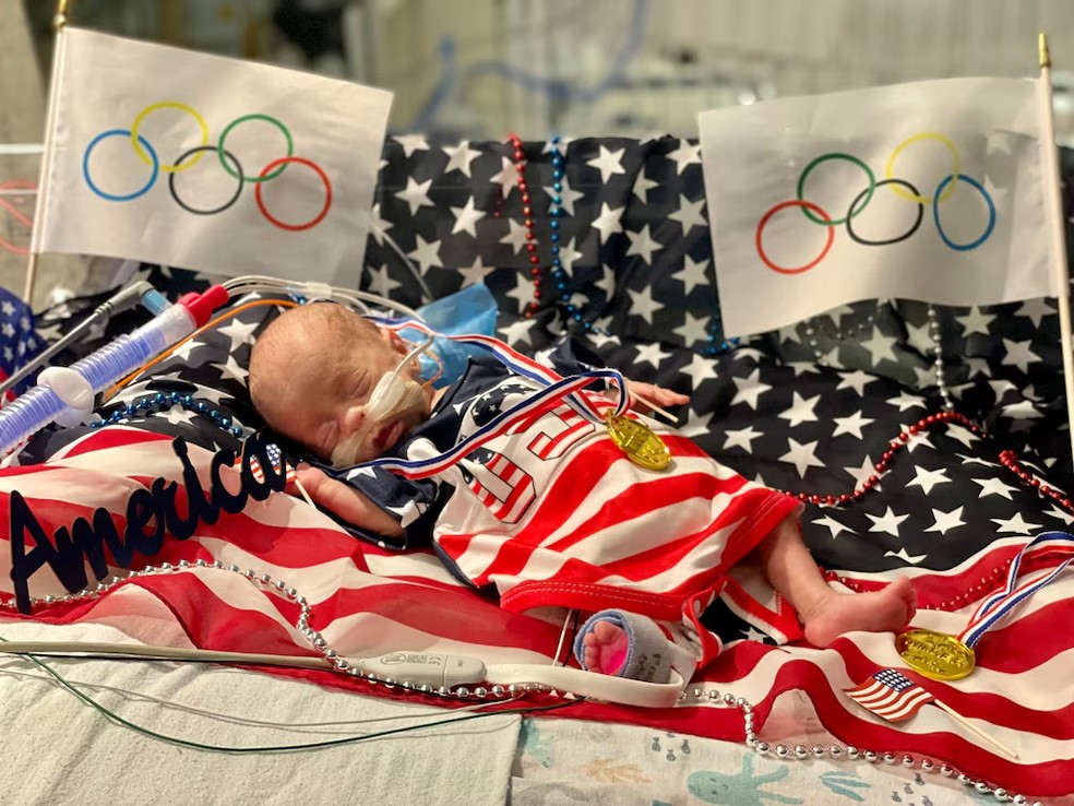 Torcida mais charmosa de Paris 2024: bebês de UTI conquistam web com ...