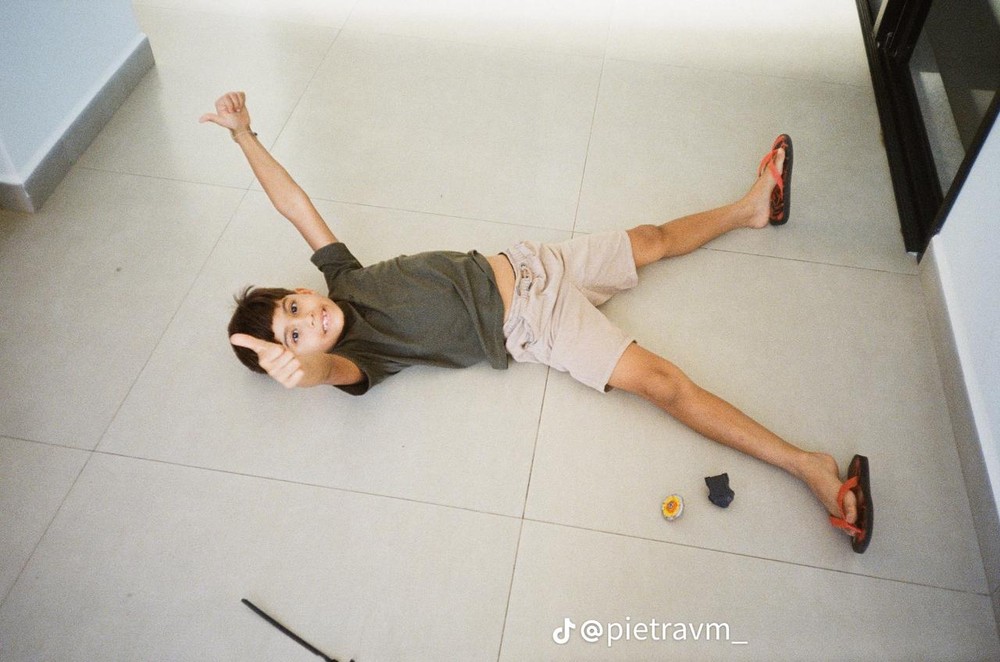 Fotos revelam olhar do filho de 6 anos sobre o casamento dos pais