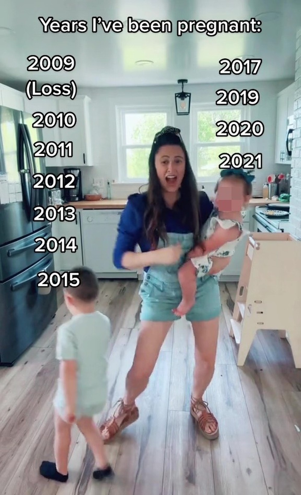 'Estou grávida há 12 anos e as pessoas me julgam porque quero outro bebê'