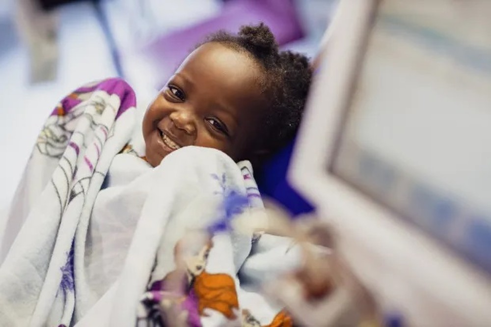 Menina de 5 anos ganha novo rim graças a 'troca de órgãos'