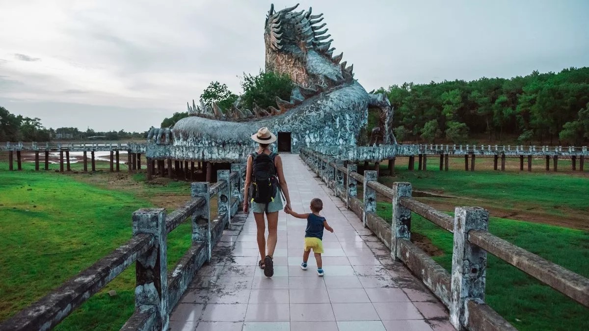 O parque temático abandonado que esconde segredos sombrios